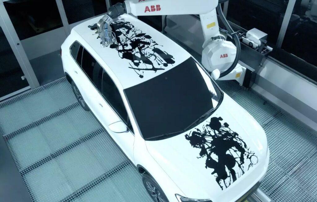 Vor uns steht ein Tintenstrahldrucker für das Auto – der erste seiner ...